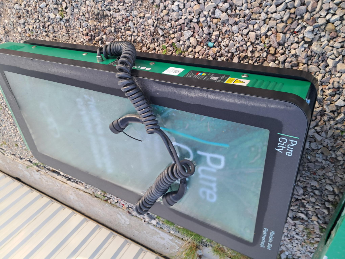 PRE EDWARD BIEL EVB ADVERT AC FS55DD0022 2020 Elektronika użytkowa ...