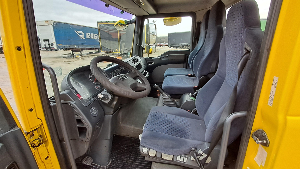 MAN TGL 12.210 4X2 BL 2008 AUTOLAWETA Aukcja: 32/NEL/AU/2026