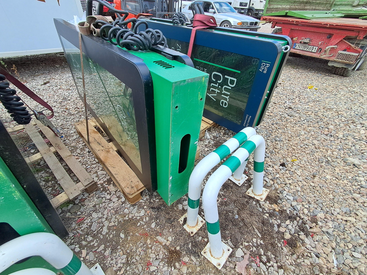 PRE EDWARD BIEL EVB ADVERT AC 2022 Elektronika użytkowa Aukcja: 912/BOS ...